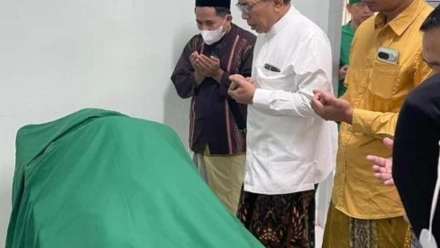 Ketum PBNU: Kiai Adib Mewakafkan Diri untuk Jam'iyyah dan Jamaah