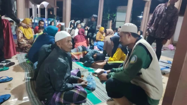 Erupsi Semeru Meningkat, LPBINU Lumajang Kawal Evakuasi dan Kebutuhan ...