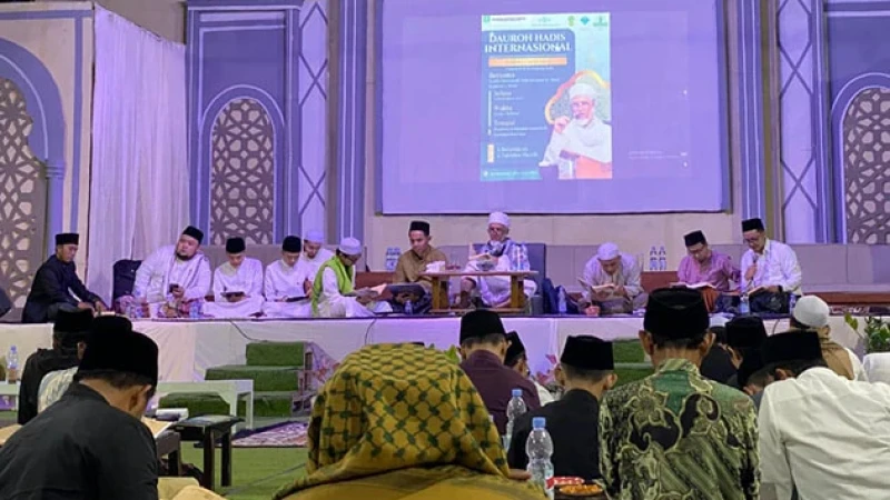 Perdana Gelar Dauroh Hadits Internasional, LBMNU Karangpawitan Hadirkan ...