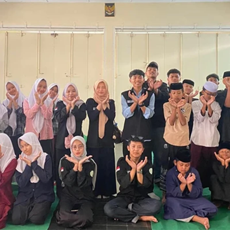 Misi Kemanusiaan, Dema INU Tasikmalaya Sambangi Panti Asuhan Syubanul ...