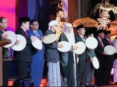 Forum R20 Resmi Dibuka, Ditandai dengan Penabuhan Rebana