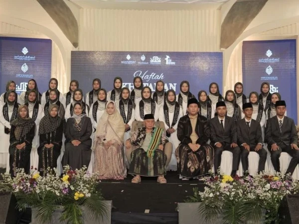 Wisuda Perdana SMP dan SMK Unggulan An-Nawawi Purworejo, Awal Lahirnya ...