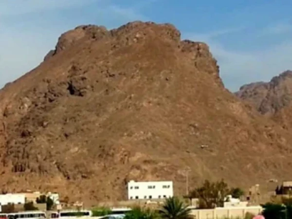 Gunung Uhud Kelak Berada di Surga